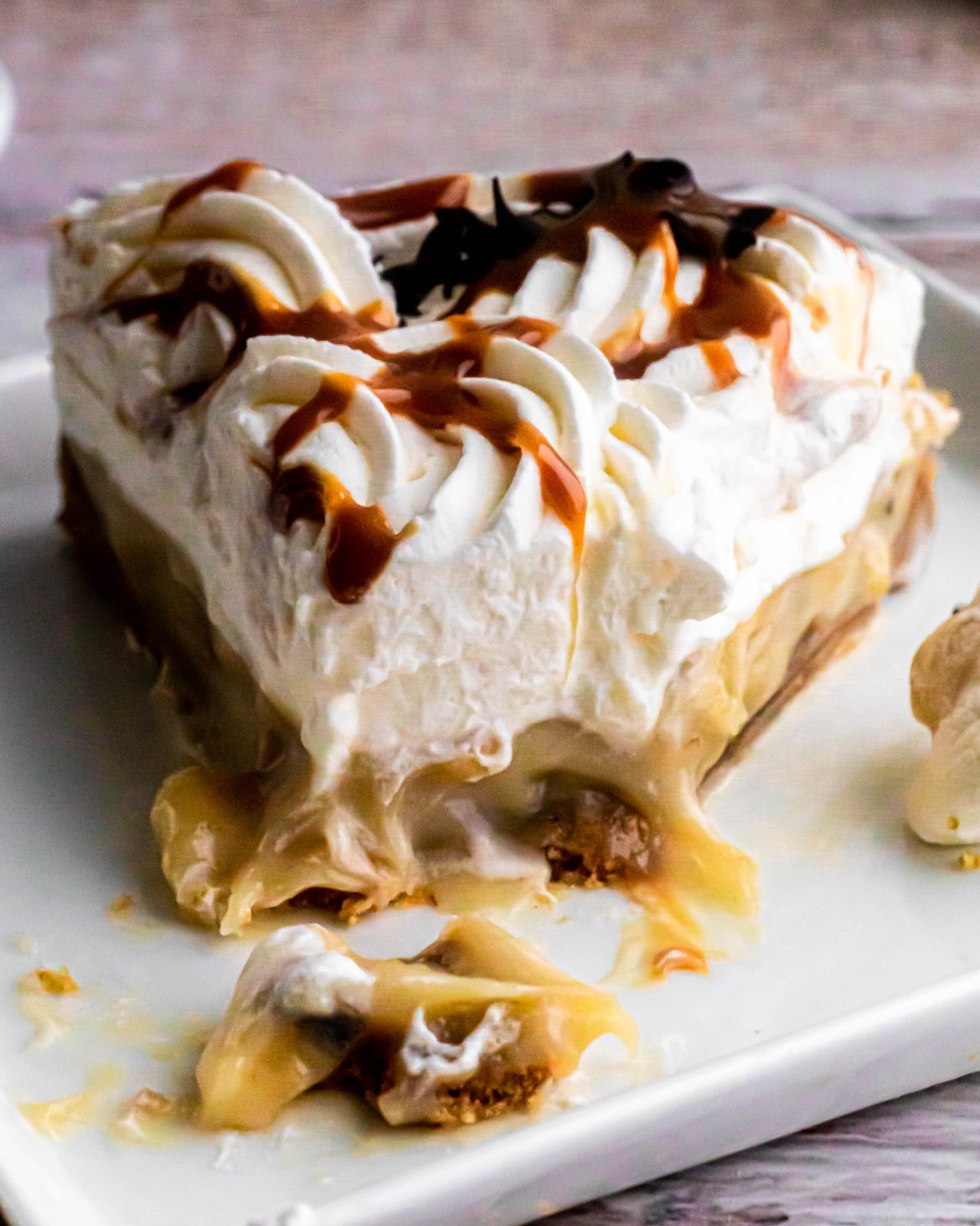 Banoffee Pie - Easy Banana Caramel Cream Pie | Bonni Bakery