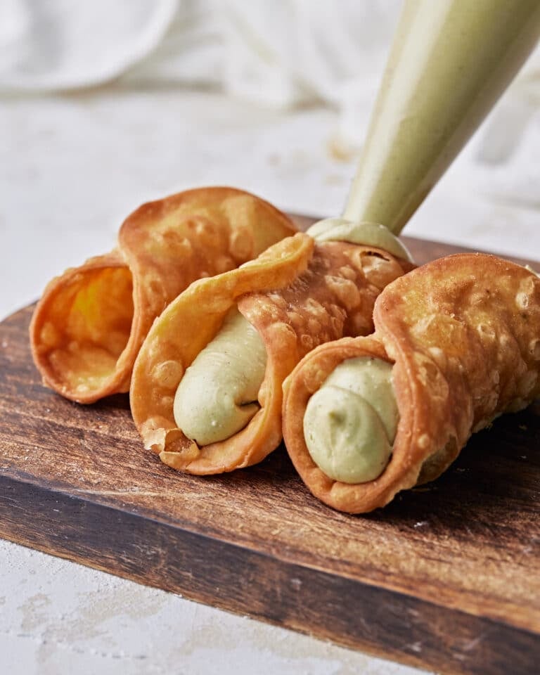 Pistachio Cannoli - Cannoli Shells and Pistachio Filling