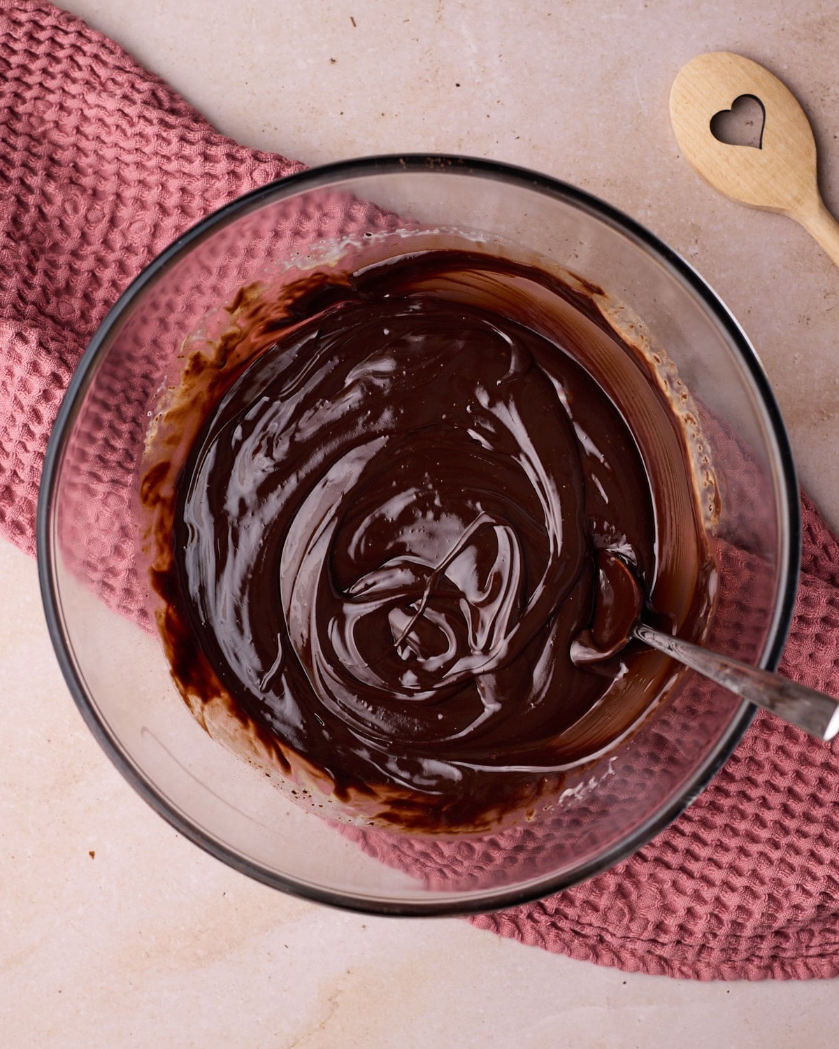 Chocolate Ganache Recipe - Ultimate Guide to Ganache